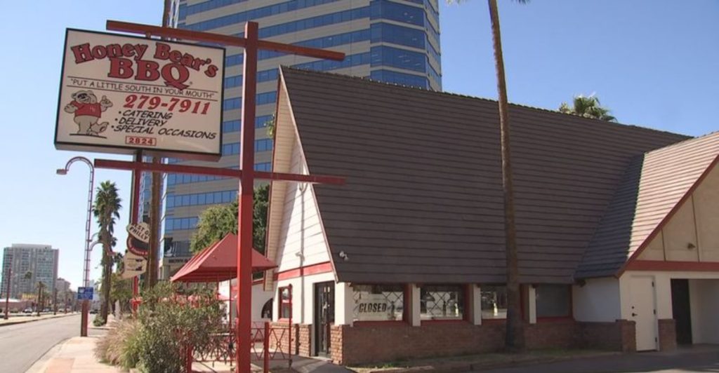 10 Arizona Roadside BBQ Icons Draw Crowds Who Travel Hours For Mesquite ...