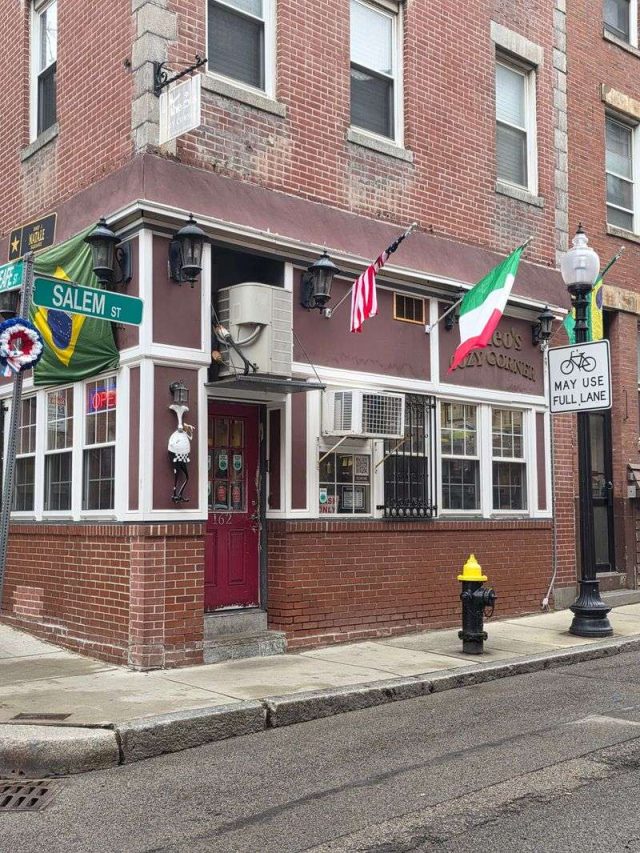 10 Massachusetts Mom-And-Pop Restaurants Everyone's Talking About