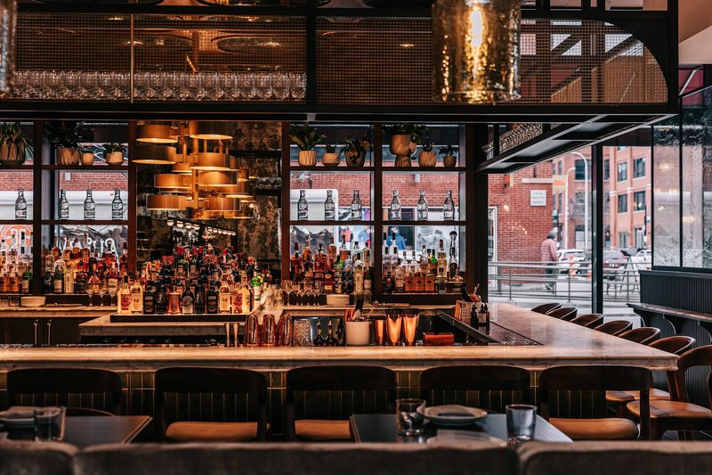 12 Illinois Restaurants That Are Perfect For Dining Solo In 2026