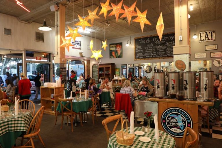 13 Florida Small-Town Favorites Locals Can't Get Enough Of