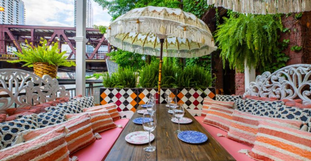 14 Illinois Waterfront Spots Made For Date Night