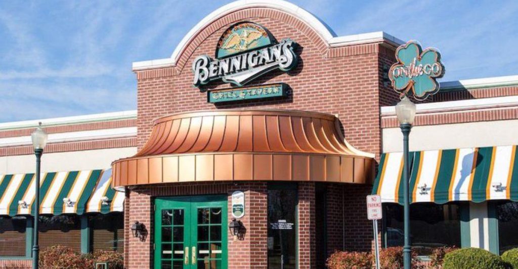 15 Forgotten Chain Restaurants From The '80s We Wish Were Still Here