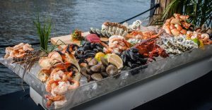 8 All-You-Can-Eat Seafood Feasts In Florida For A Truly Delicious Time