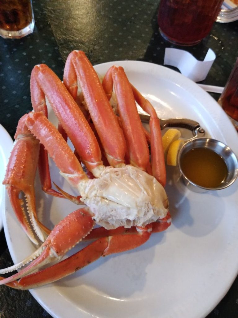This Arkansas Seafood Buffet Serves Crab The Way Delta Families Say It ...