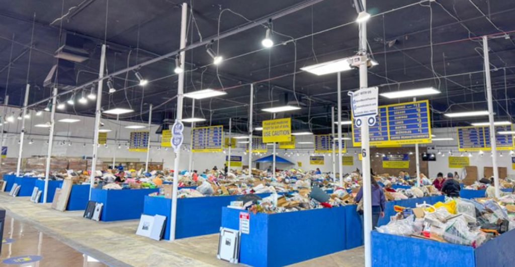 Arizona Has A Bin Store Where Prices Drop To $1 On Tuesdays