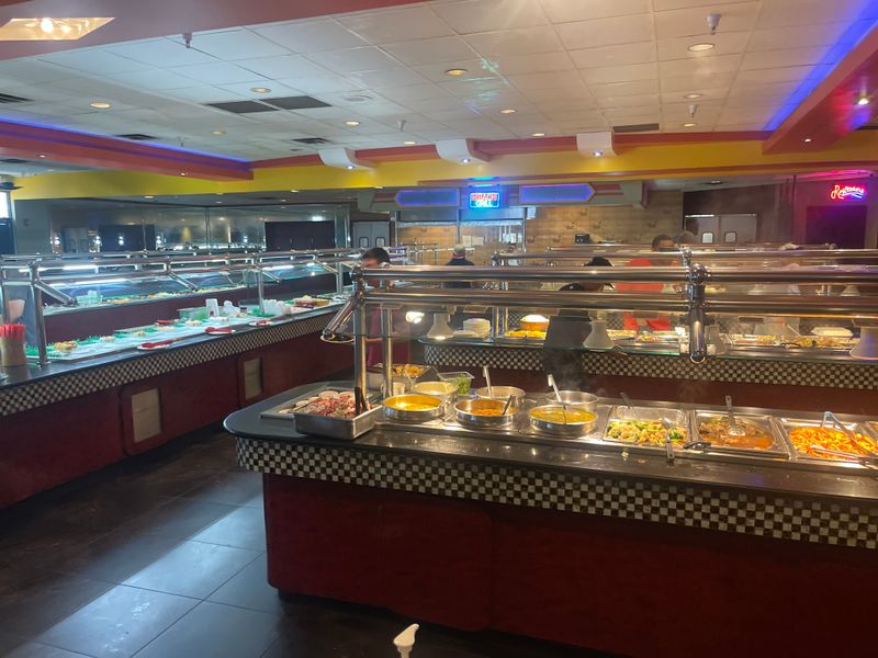 10 Retro All-You-Can-Eat Spots That Prove Florida Still Loves Classic ...