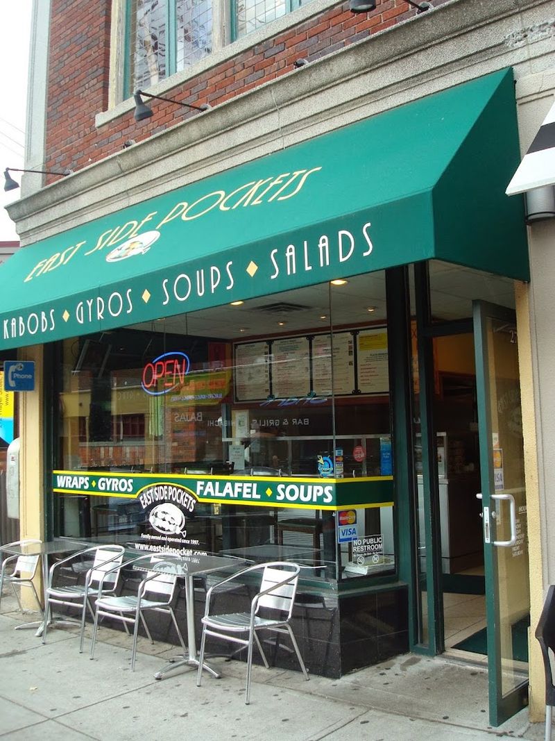 10 Inexpensive Rhode Island Restaurants That Are Always Packed (Here's Why)