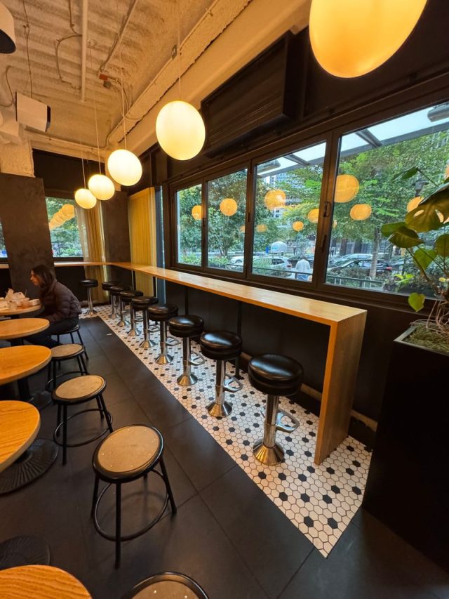 15 Washington Fried Chicken Joints Locals Swear Are Fried To Perfection