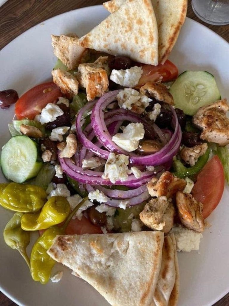 This Wadsworth, Ohio Diner Serves Comfort Food In Seriously Big Portions