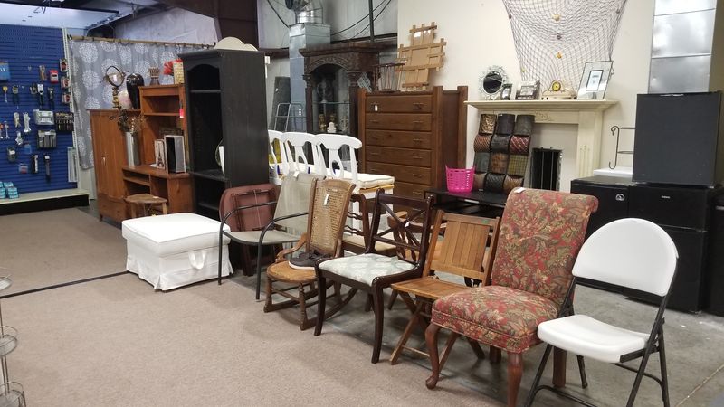 This Hidden Arkansas Thrift Store Has Shelves Of Treasures Waiting To ...