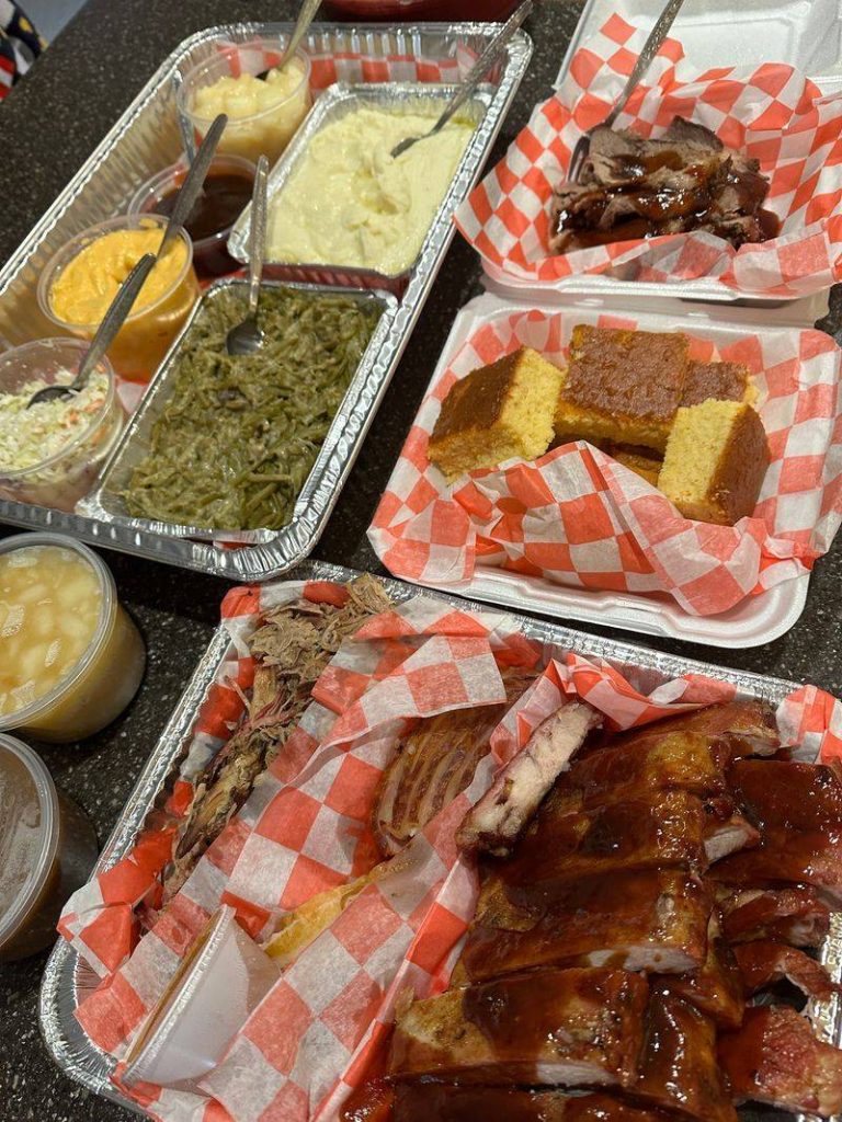 This Michigan BBQ Joint Covers Every Craving, From Fried Green Tomatoes ...