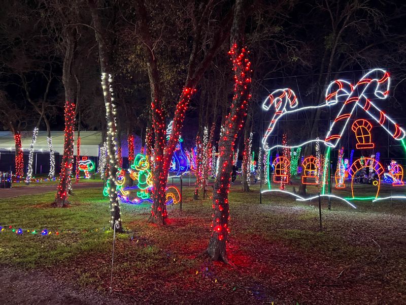 13 Holiday Destinations In Texas Where The Lights Sparkle The Whole Season