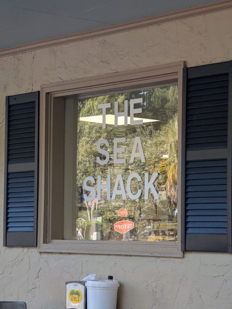 14 South Carolina Carryout Fish Fry Windows Known For Their Golden ...
