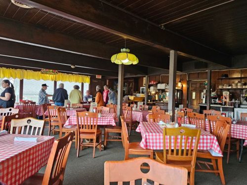 I Hit Missouri’s Backroads To Visit 14 Fried Chicken Joints, 5 Bringing ...