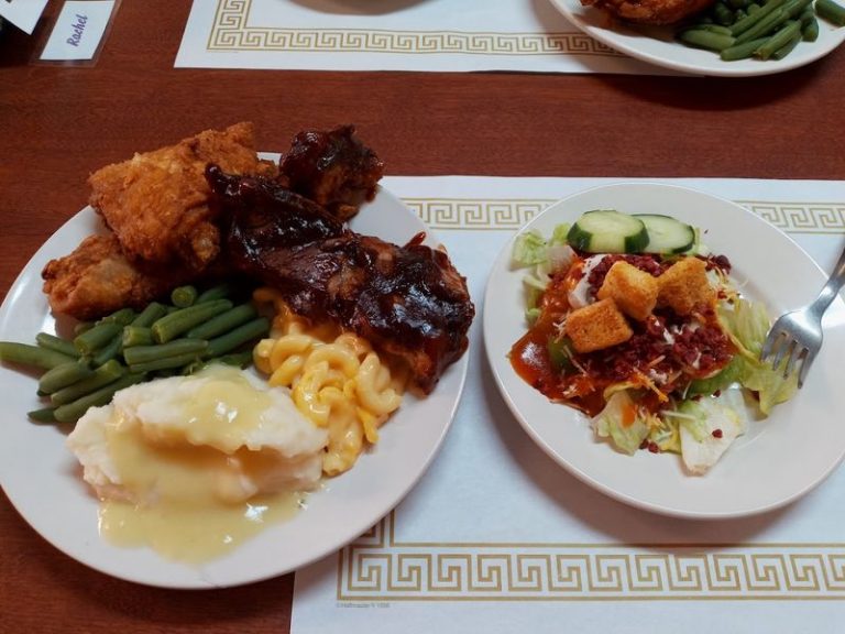 This Amish All-You-Can-Eat Buffet In Michigan Is Worth The Long Drive