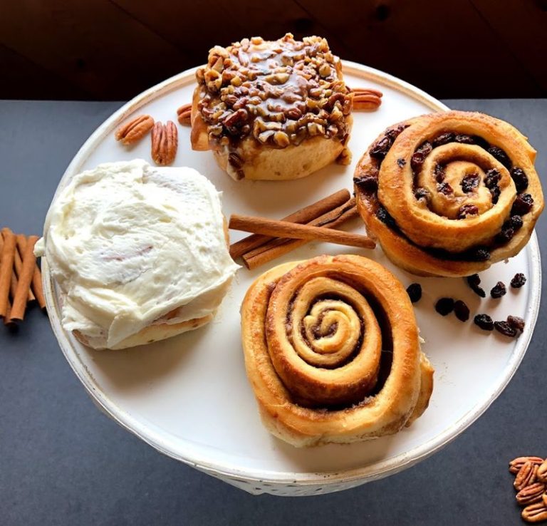 March Is The Perfect Time To Try These Legendary Cinnamon Rolls At This ...