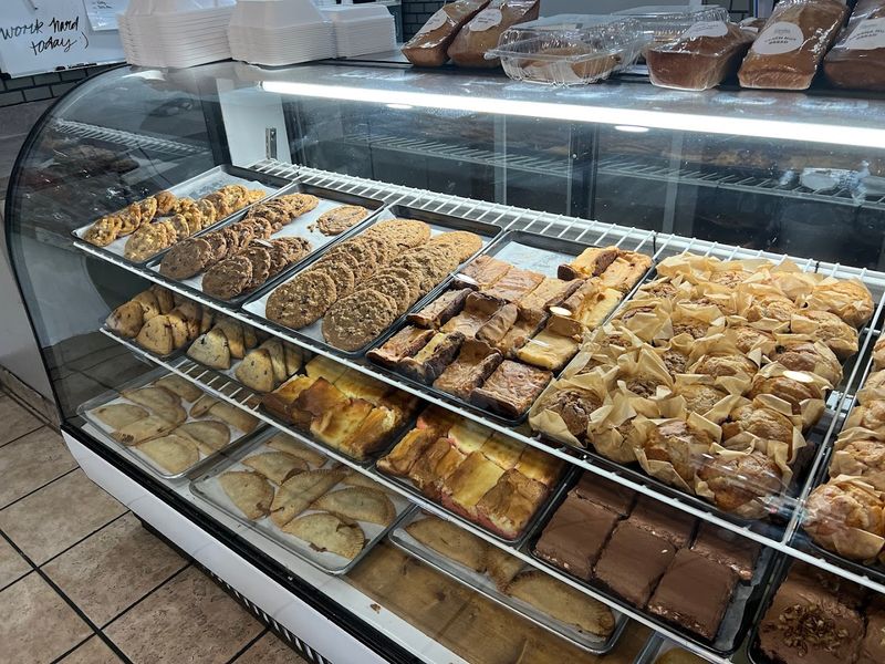 This Alabama Peach Farm Market Turns A Hot Highway Drive Into A Cobbler ...