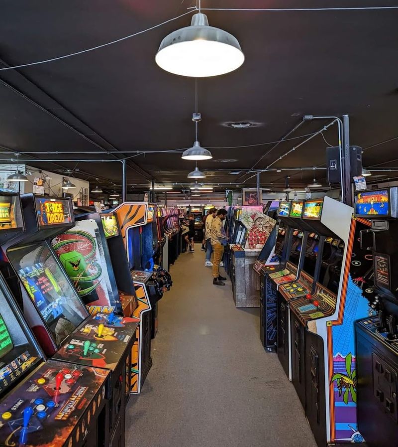 No Quarters Needed At This Illinois Arcade Full Of Classic Games For ...