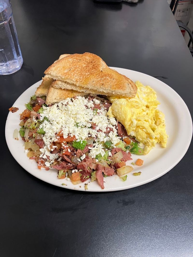 This 24/7 Michigan Diner Serves A Famous Hippie Hash Worth The Late ...