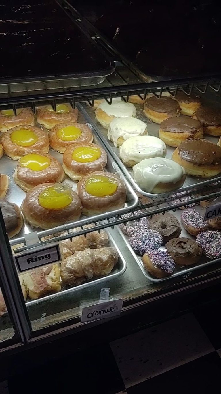 Oregon’s Earliest Donut Run Is A Morning That Starts At 4 A.M. And Ends ...