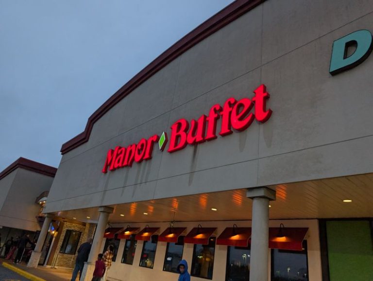 Pennsylvania’s Amish Country Spot That Serves A Buffet Locals Can’t ...
