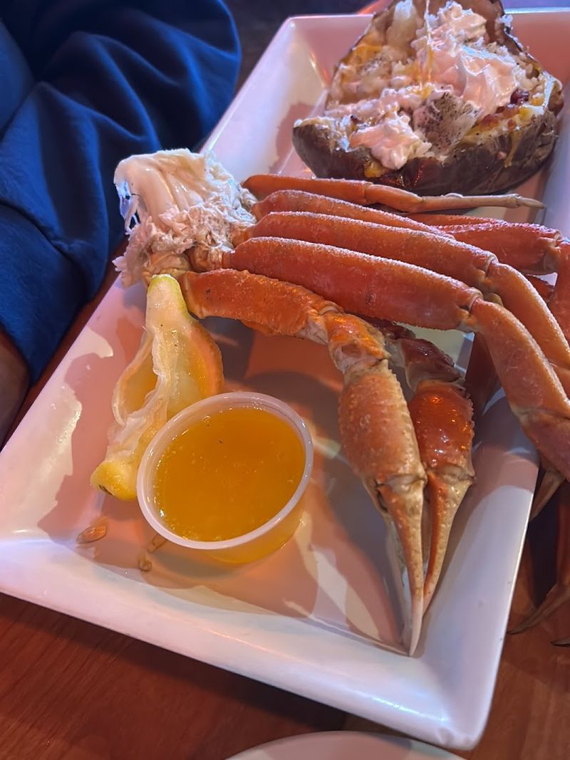 This Michigan Seafood House Serves Dad An All-Day Feast With Crab Legs ...