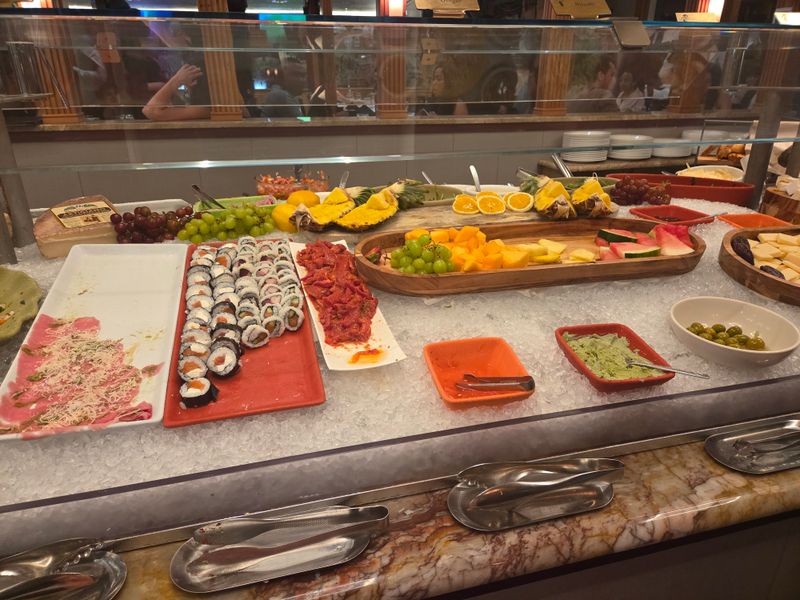 12 Massachusetts All-You-Can-Eat Buffets Where New England Favorites ...