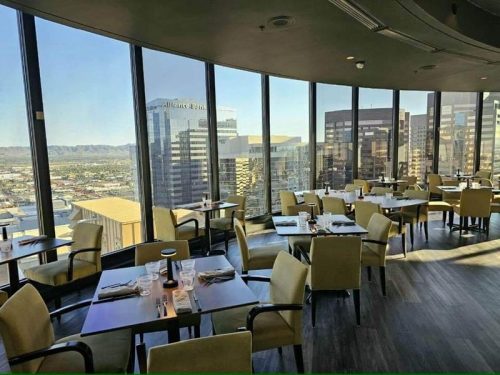 15 Must Try Outdoor Restaurants In Phoenix Arizona (Recommended By Locals)