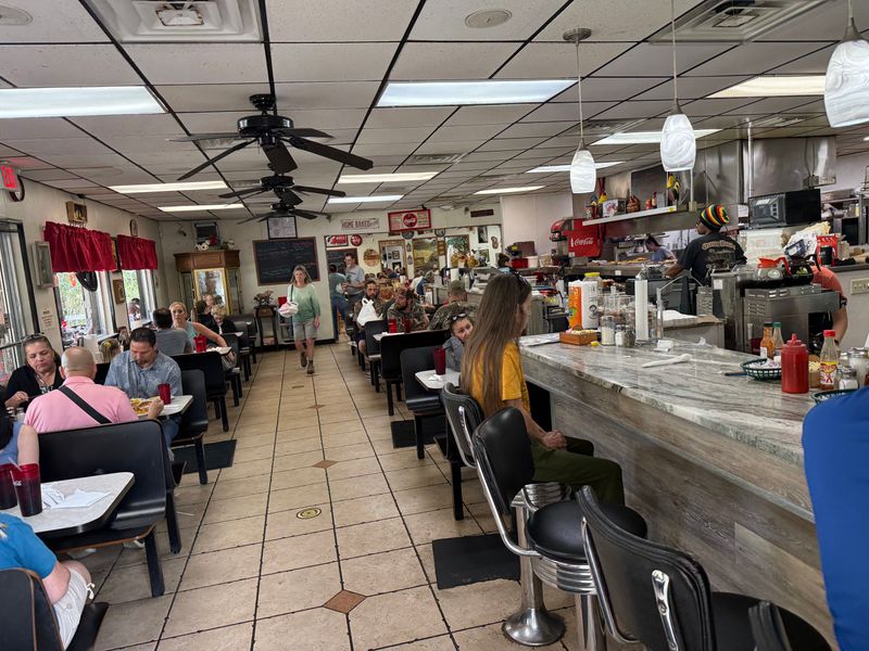 12 Florida Restaurants That Still Feel Frozen In Time (In The Best Way ...