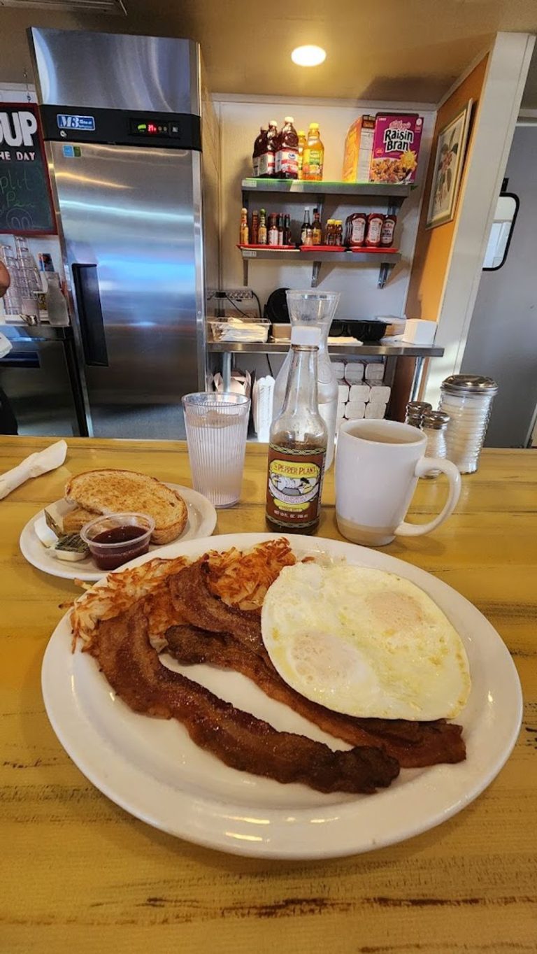 The $10.50 Breakfast At This Arizona Diner Might Be The Best Deal In ...