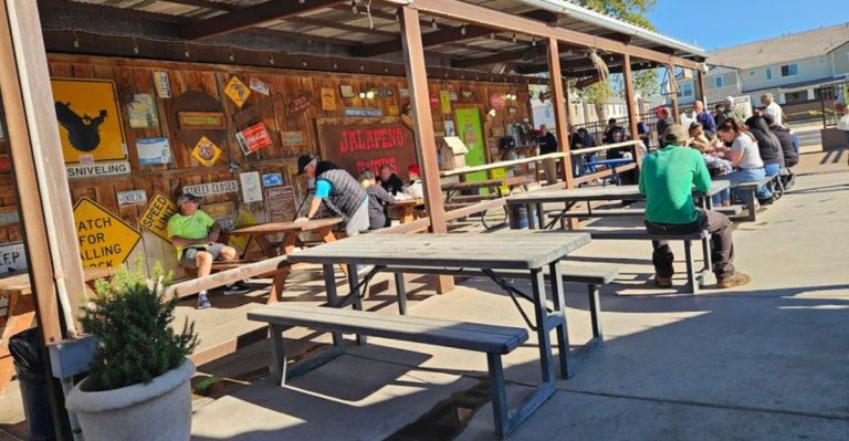 The Cheese Quesadilla At This Arizona Restaurant Is So Good, It's Worth ...
