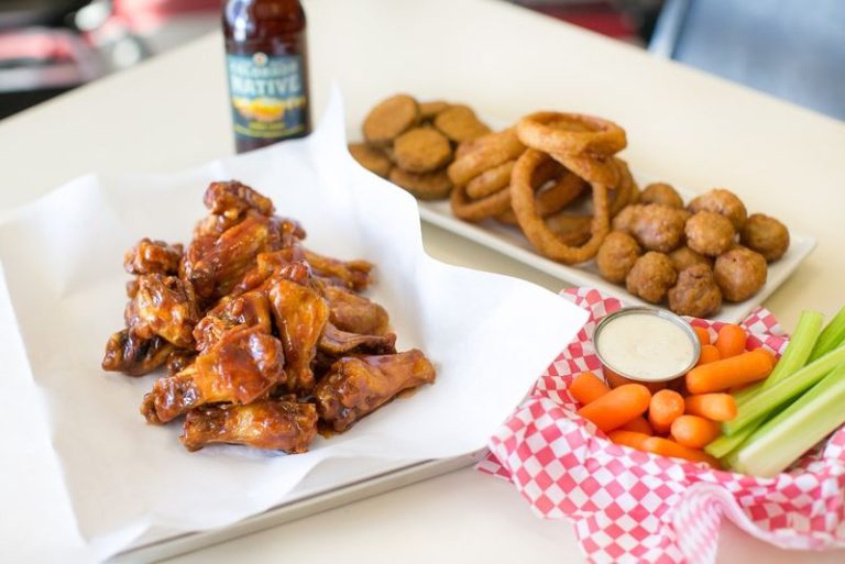 The Colorado Wing Spot Locals Can't Stop Talking About This March