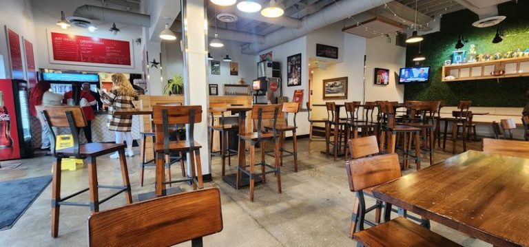 The Fried Chicken Sandwich Ohio Keeps Choosing Over Everything Else