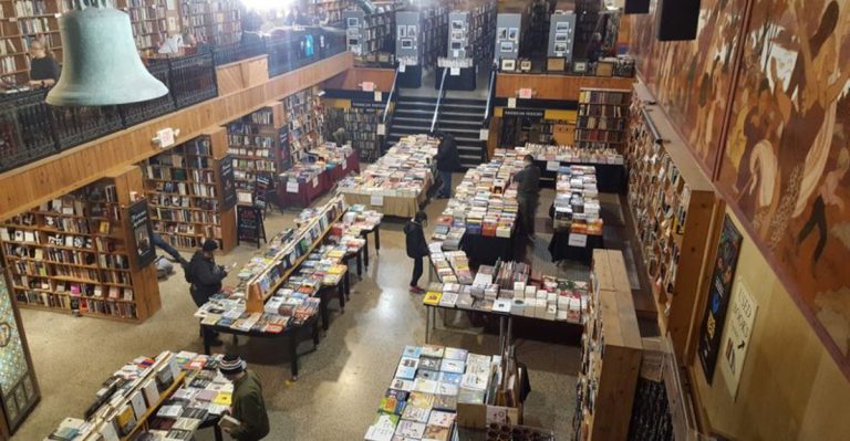 The Huge Used Bookstore In Pennsylvania That Eats Up A Whole Day And Is ...
