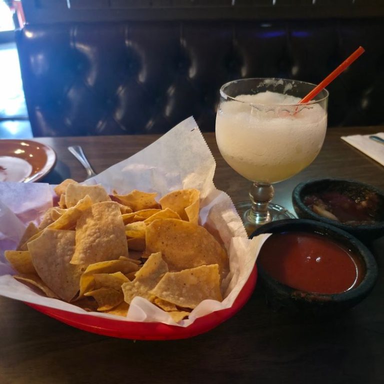These Restaurants In Tempe, Arizona Have Stood The Test Of Time And Crowds