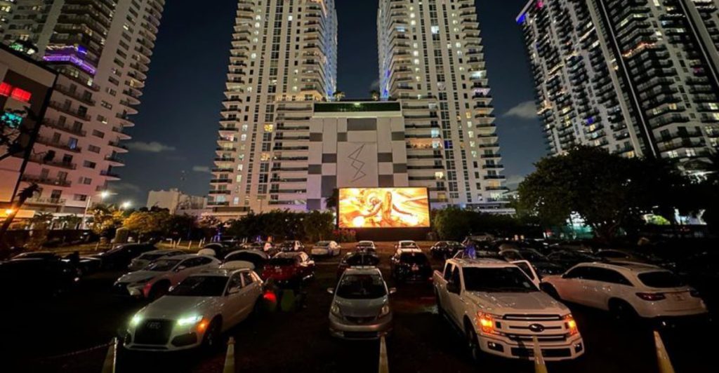 These Classic Florida Drive-Ins Bring Back The '80s