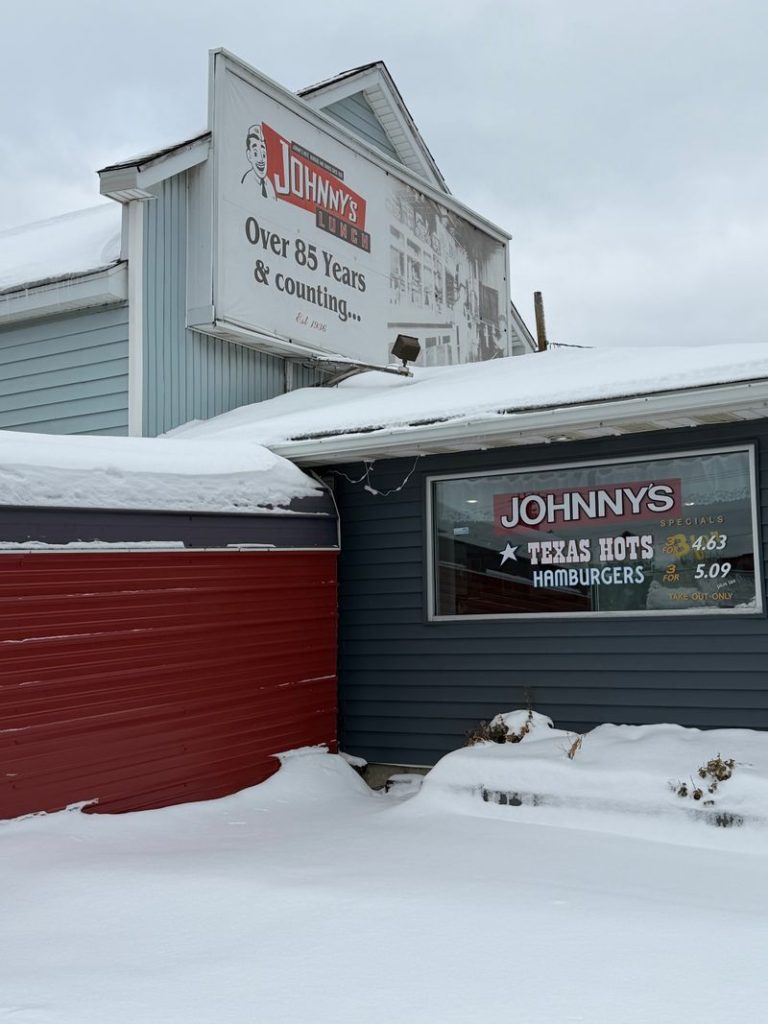 These Florida Small-Town Lunch Counters Where The Regulars Never Left