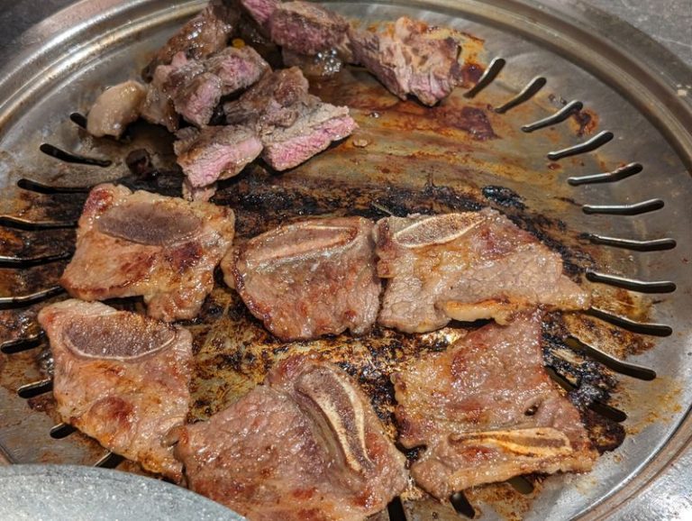 This Arizona All-You-Can-Eat Spot Is Famous For One Cut Everyone Comes ...