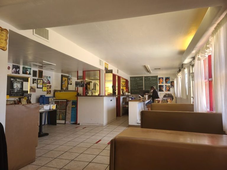 This Arizona Comfort-Food Spot Locals Return To No Matter How Far They ...