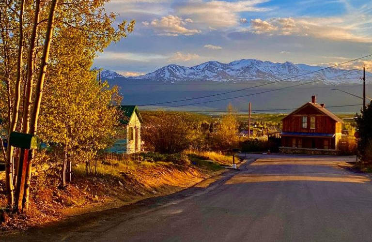 This Charming Colorado Town Is Just About Impossible Not To Love