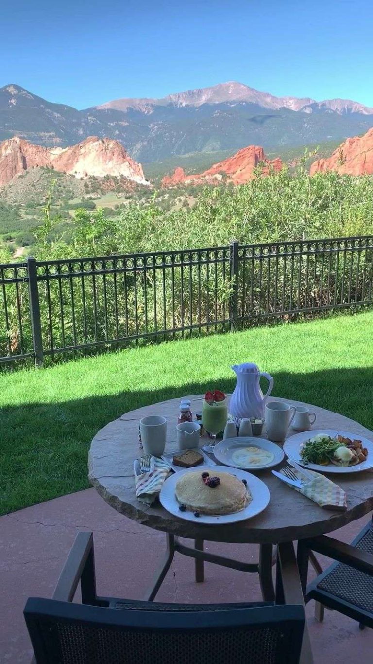 This Colorado Restaurant Takes “Dinner With A View” To The Extreme