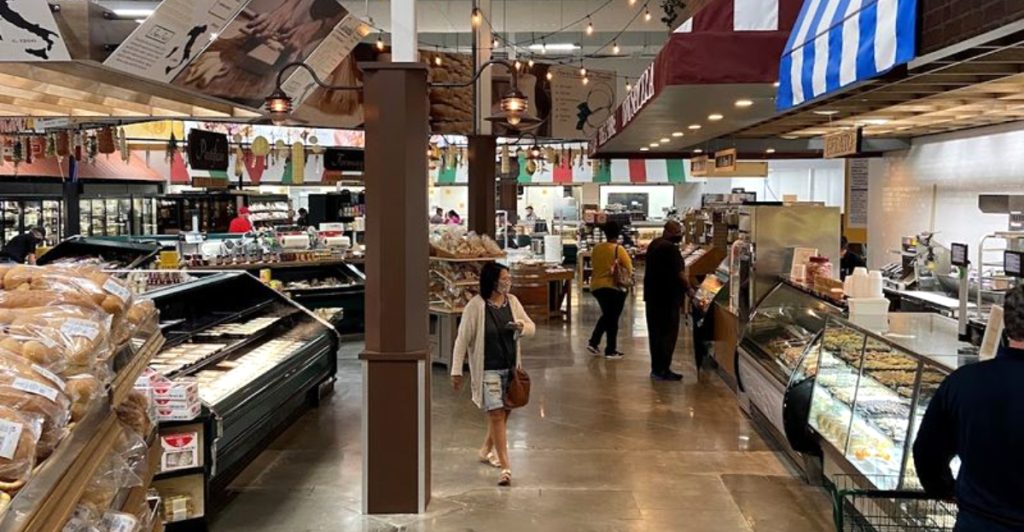 This Giant Italian Wonderland In Ohio Makes Fresh Pasta Daily And ...