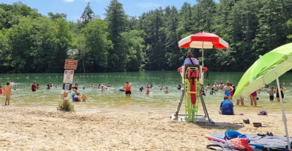 This Giant Pennsylvania Quarry Was Turned Into A Stunning Crystal-Clear ...