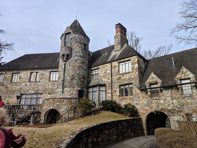 This Gorgeous Castle In Arkansas Will Take Your Breath Away