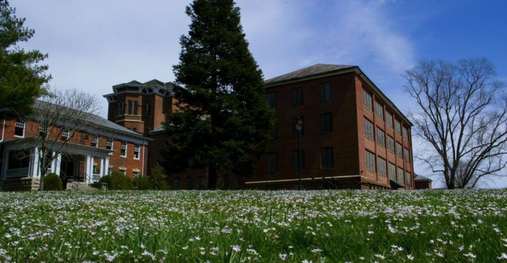 This Haunted Ohio Asylum Trail Turns A Quiet Walk Into A Chilling Trip ...