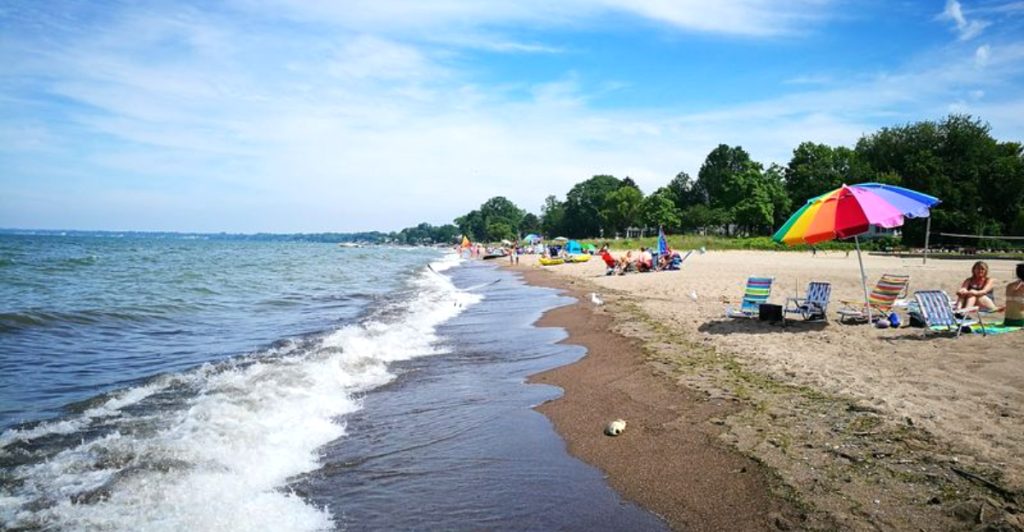 This Hidden Ohio Beach Feels Like A Tropical Break Without The Plane Ticket