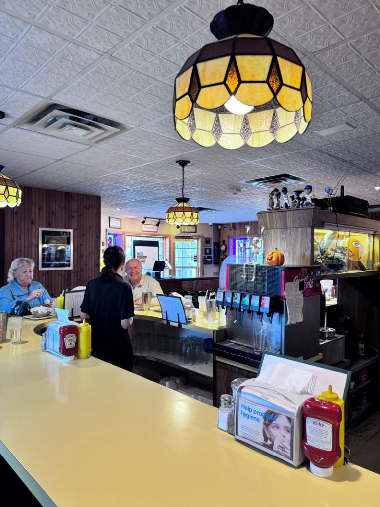 This Iconic Wisconsin Burger Stand Has Crowds Even On The Coldest Snow Days