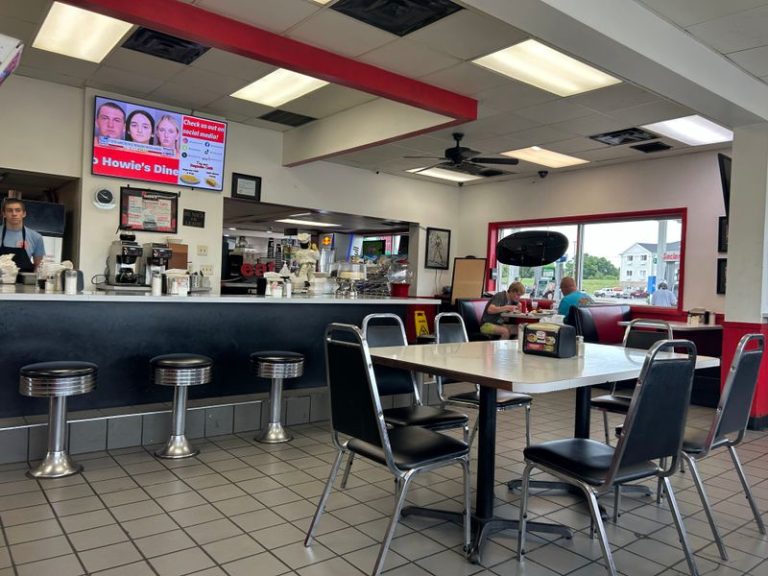 This Indiana 24-Hour Restaurant Is So Famous, Locals Still Call It ...