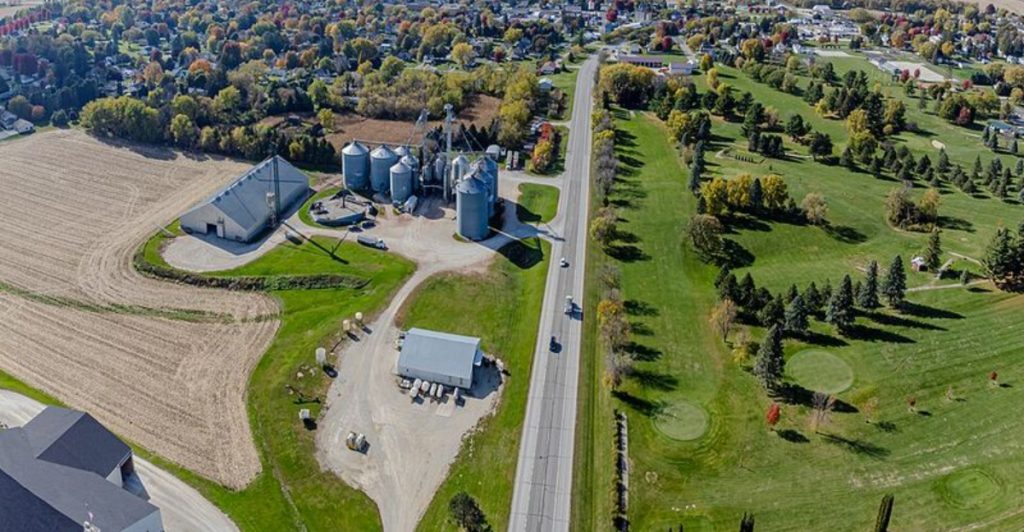 This Minnesota Amish-Style Town Is Perfect For A Quiet Weekend Escape