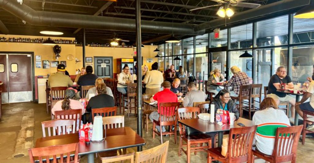 This Missouri Restaurant Is So Legendary, People Swear It Sells Out ...